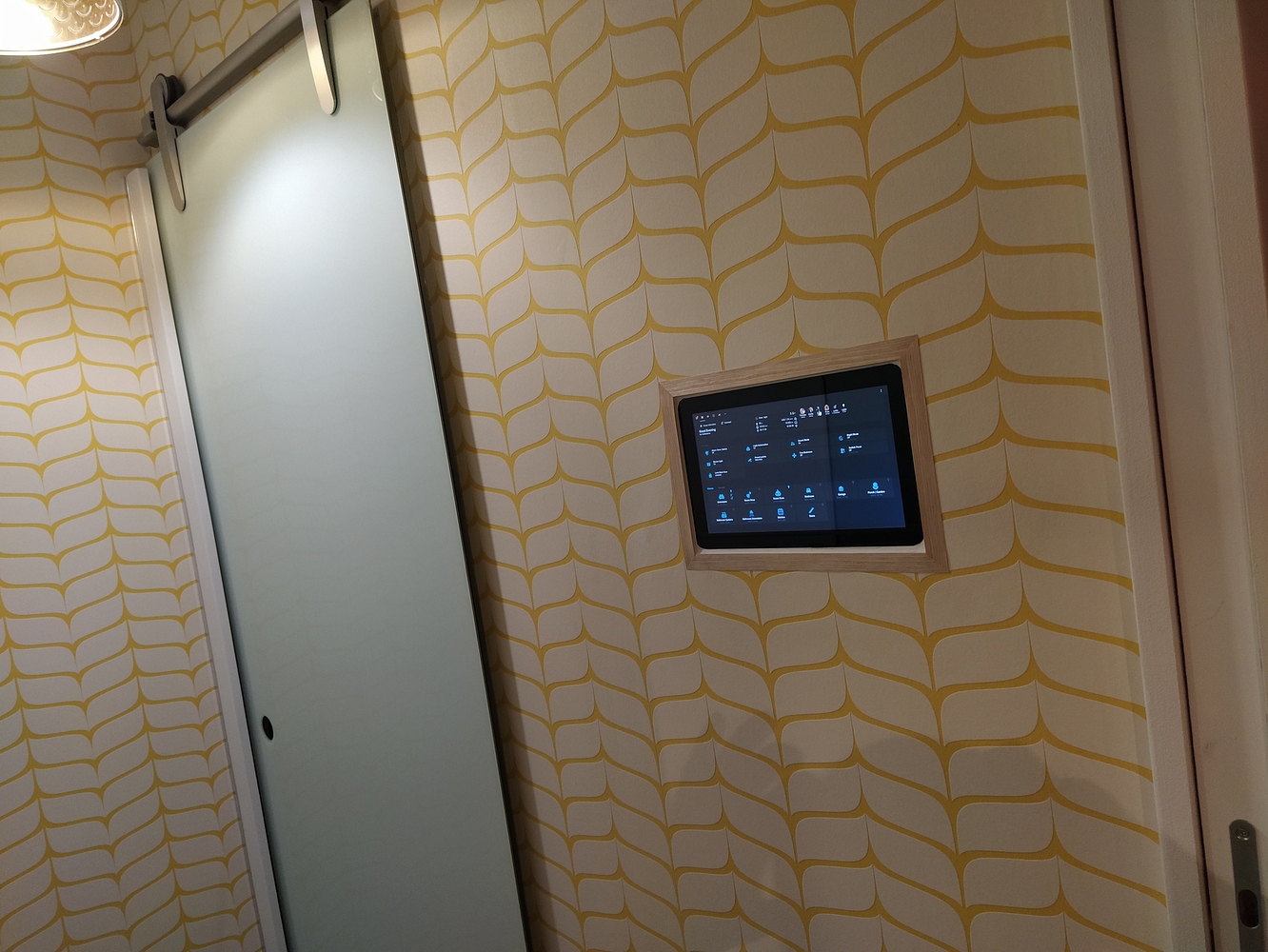 Tablet Wall Mount Built (magetic & wireless charging) - Share your ...