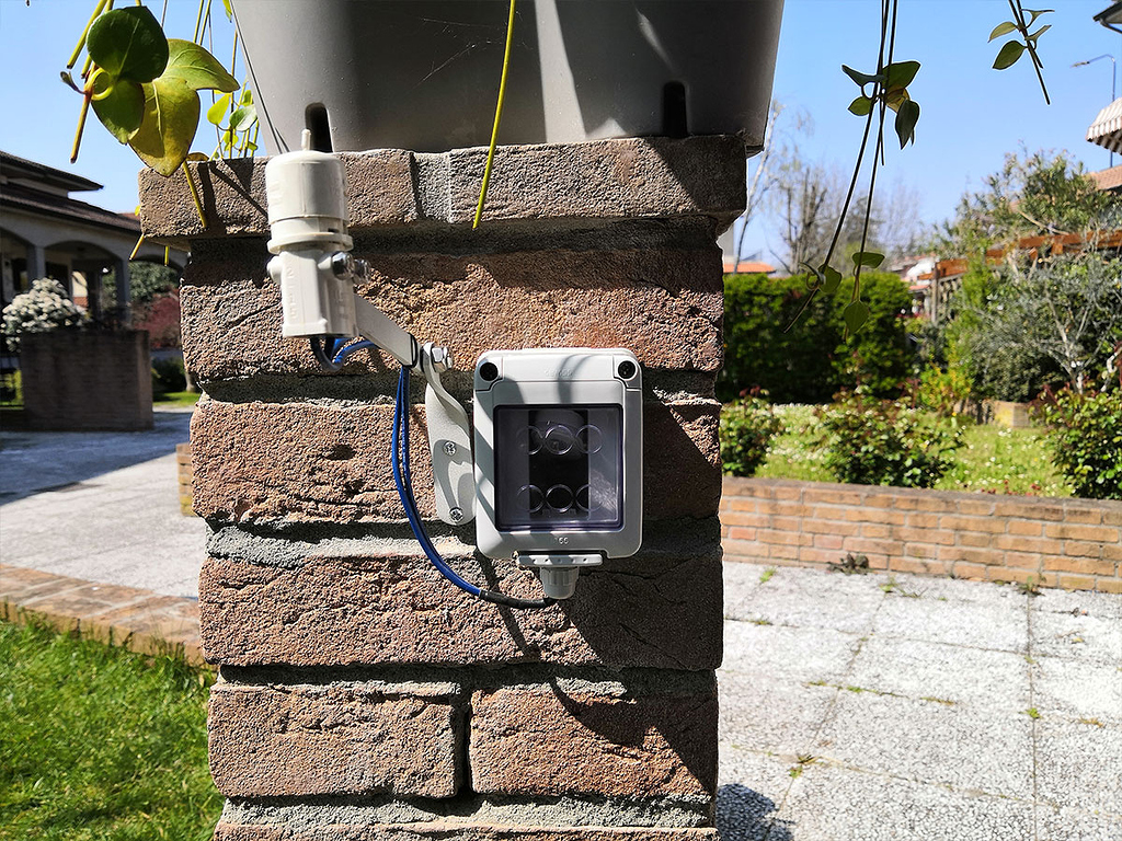 Commercial 2 wires rain sensor converted to smart sensor with Shelly d ...