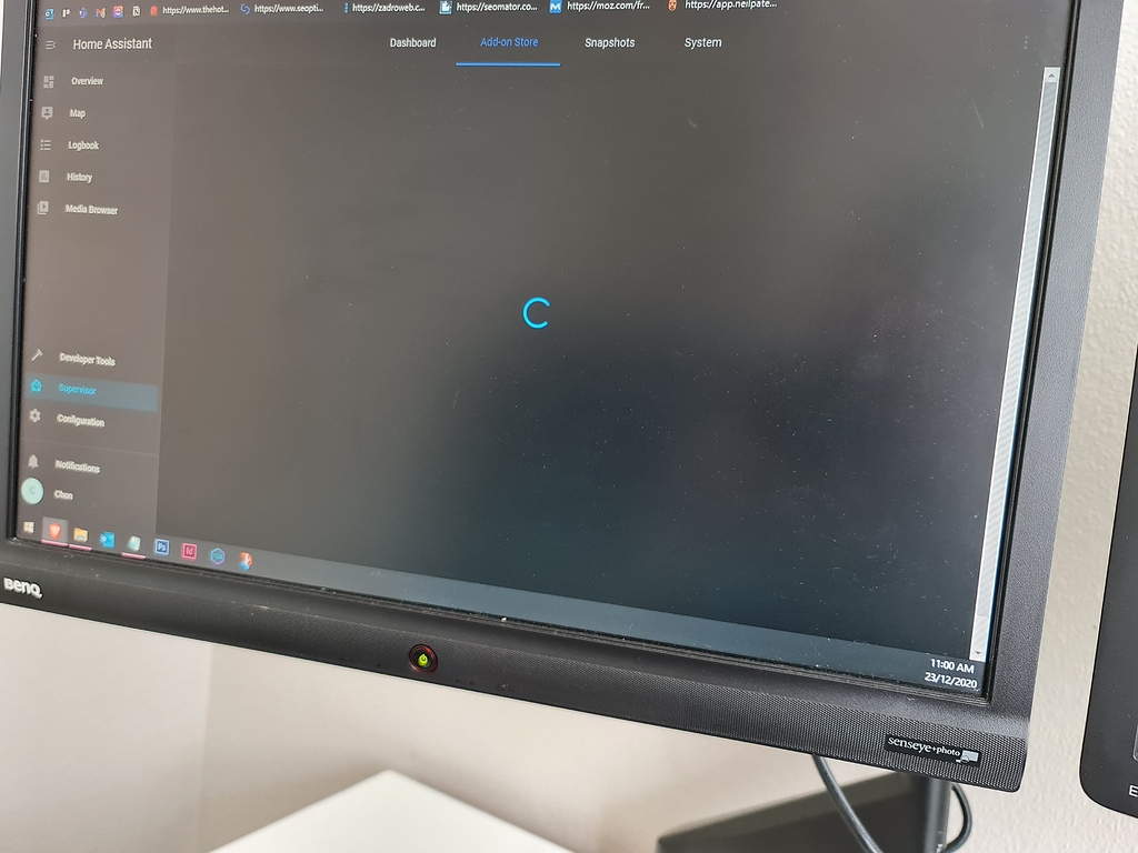 Add-on Store stuck on loading (spinning circle) - Home Assistant OS ...