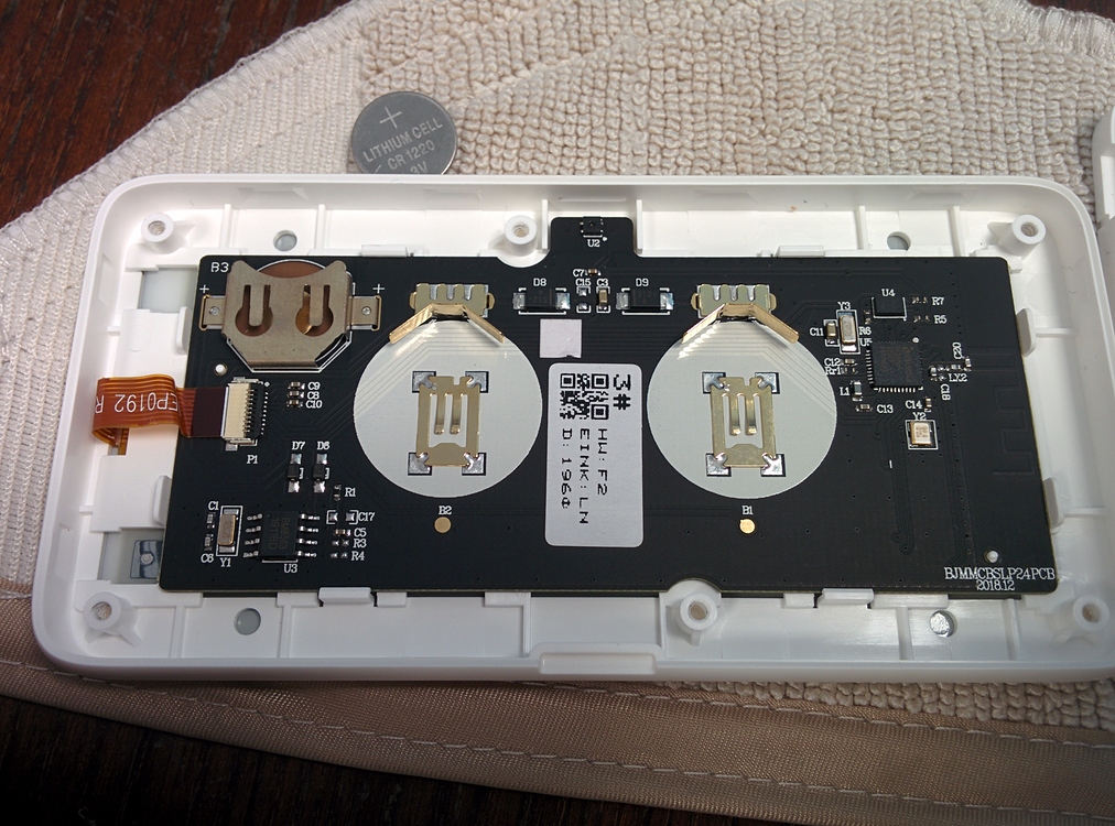 Xiaomi E-paper clock LYWSD02: WiFi NTP time sync using ESP8266 (hardware mod) - Share your ...