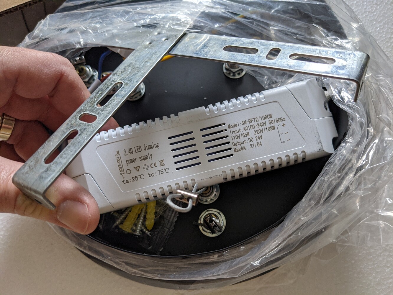 Integrating Led Light That Comes With Generic With 24ghz Rf Remotecontroller Third Party