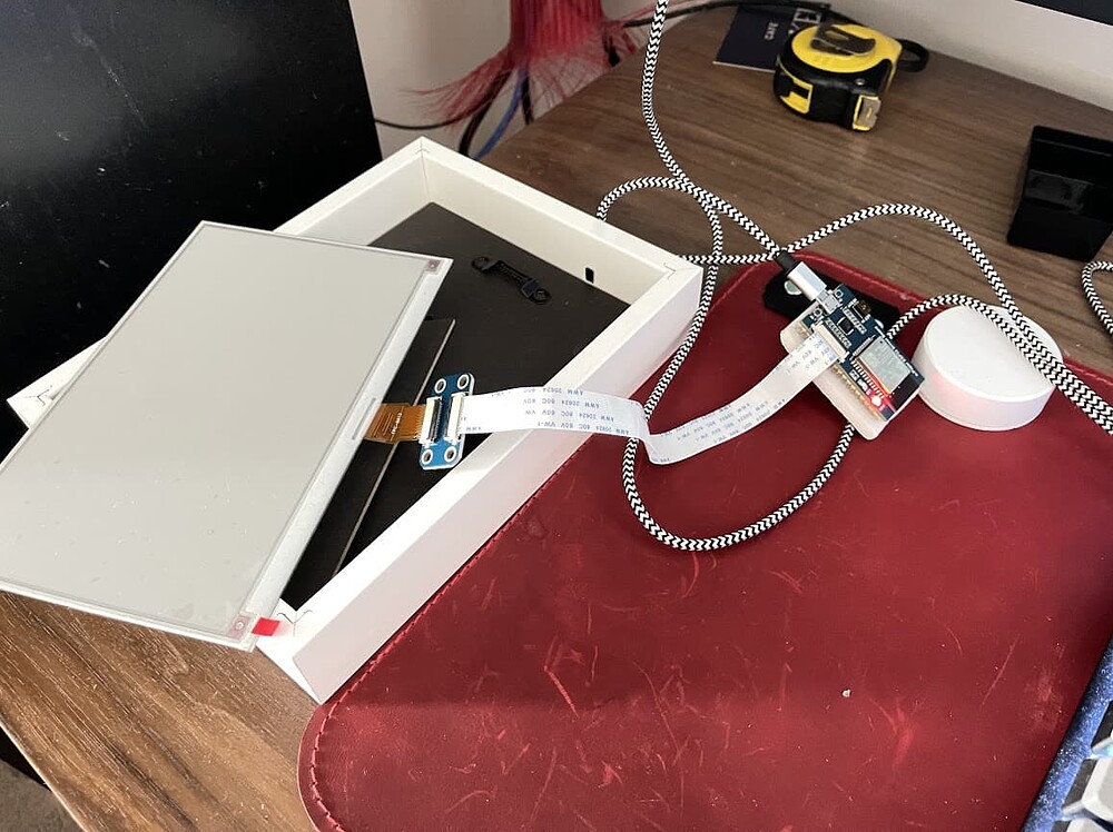 Use ESPHome with e-ink Displays to blend in with your home decor ...