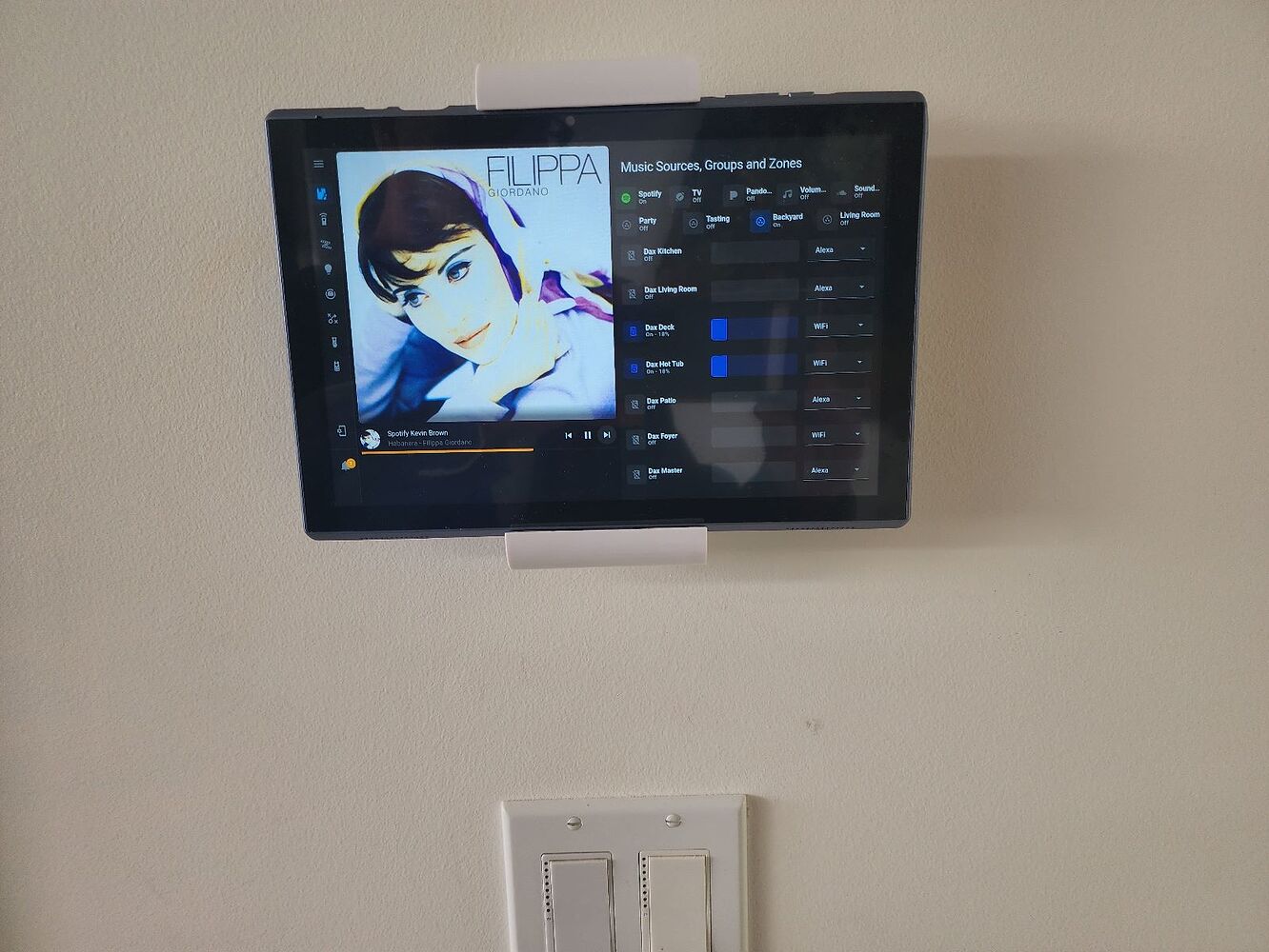 On-wall panel / tablet with poe option? - Hardware - Home Assistant ...