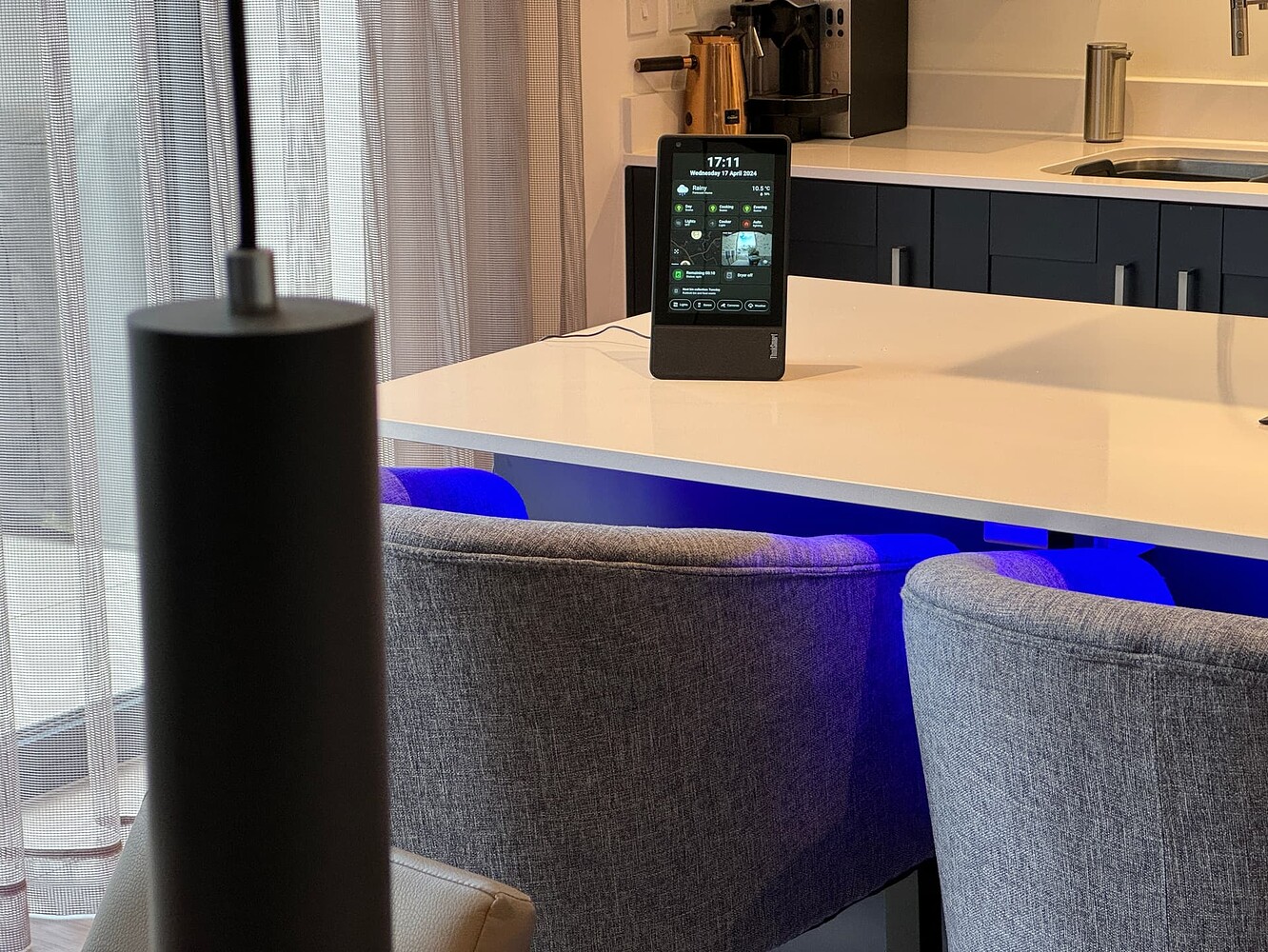 My take on a home dashboard running on the Lenovo ThinkSmart View and ...