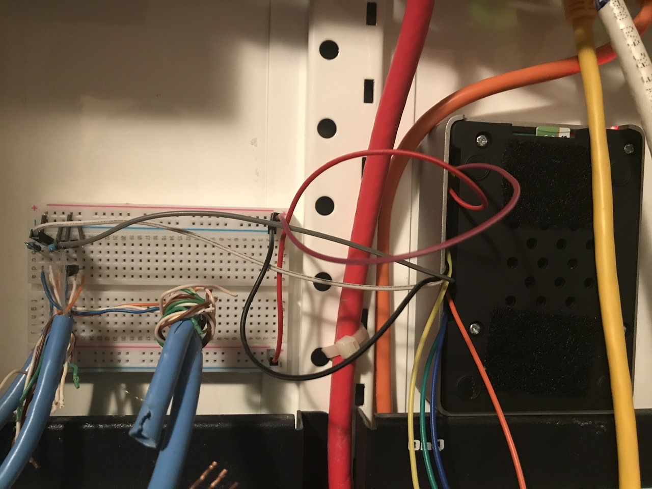 Multiple 1-wire buses on the raspberry pi 3 and multiple DS18B20 ...