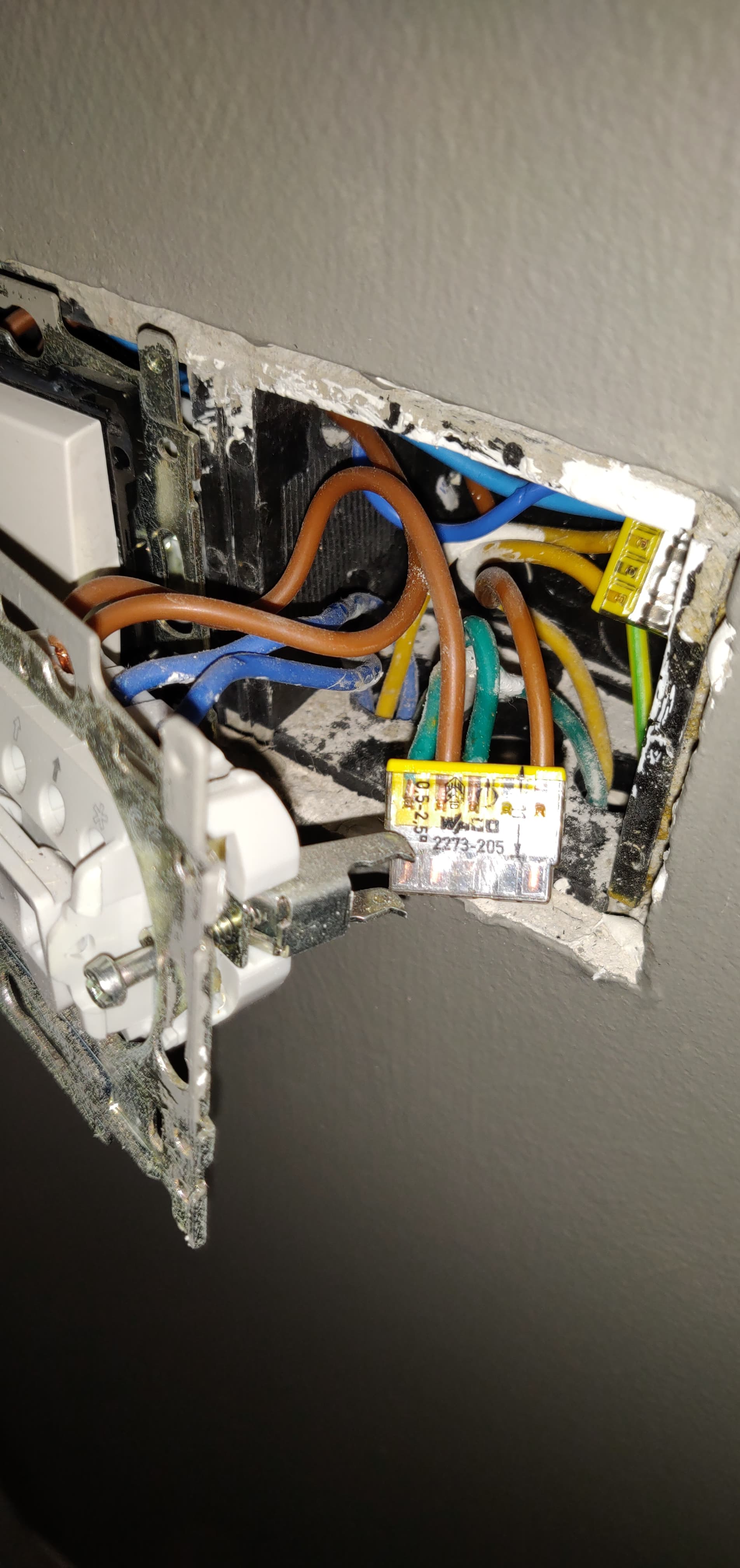 Future proof setup, what is best to make 'smart'? - Hardware - Home ...