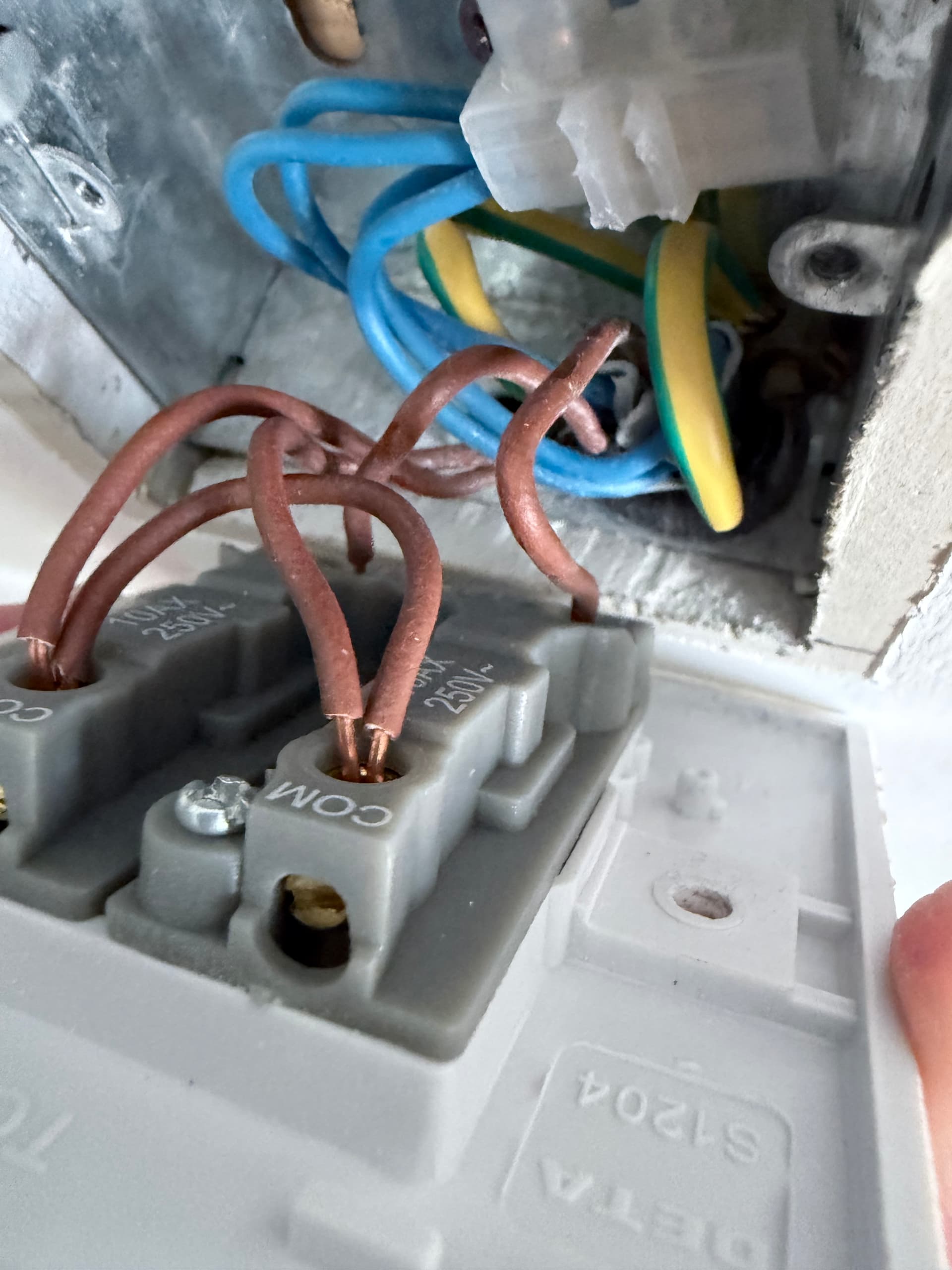 Sonoff T2UK2C 2 Gang Smart Switch Wiring Help - Hardware - Home ...