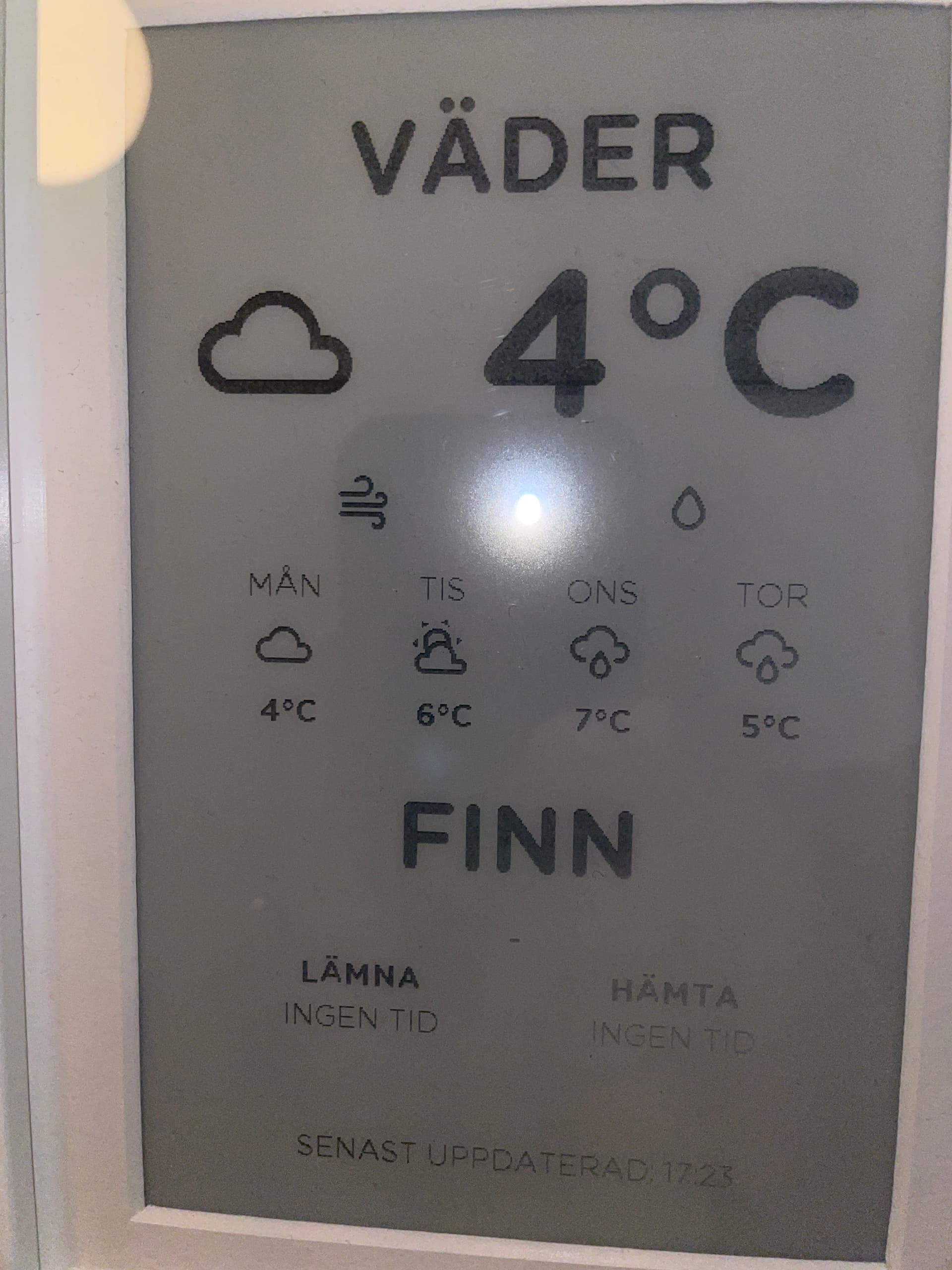 Use ESPHome with e-ink Displays to blend in with your home decor ...